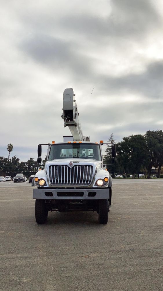 2016 International 7300 4x4 Terex 5TC-55 Bucket Truck