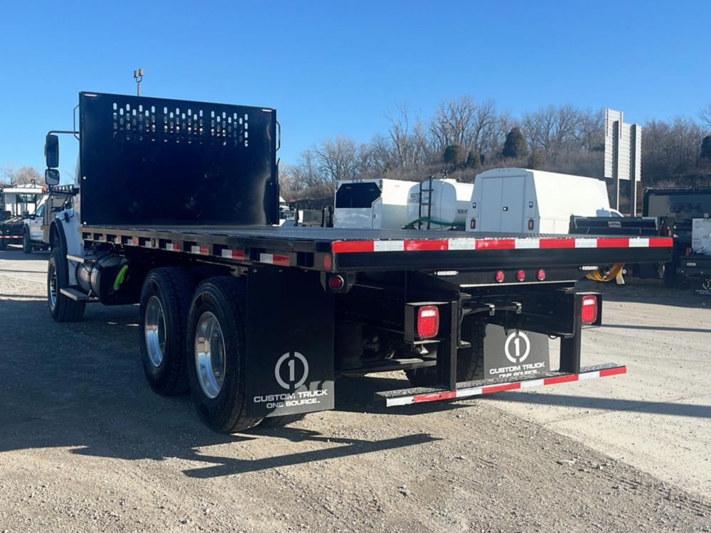 2025 Freightliner M2106 6x4 20' Load King Flatbed Truck