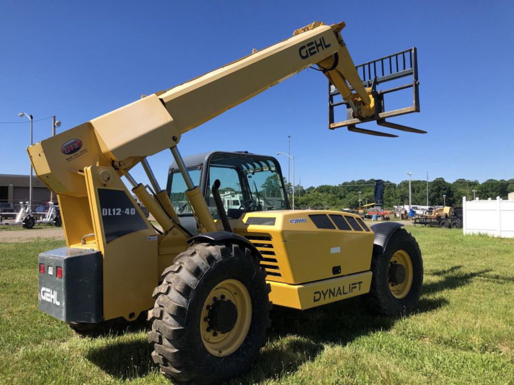 12,000 lbs Telehandler Rental - Custom Truck One Source