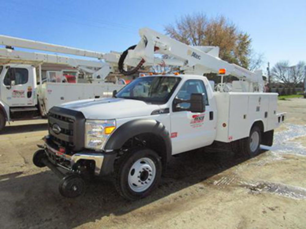 38 ft Hi-Rail Bucket Truck Rental - Custom Truck One Source