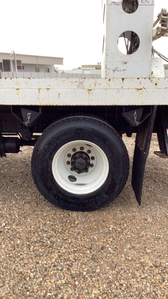 2016 Freightliner M2106 4x2 Terex C4047 Digger Derrick