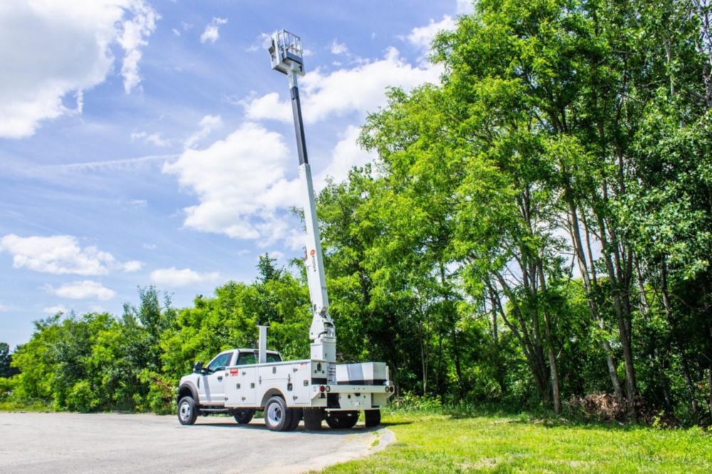 33 ft Telecom Bucket Truck Rental - Custom Truck One Source