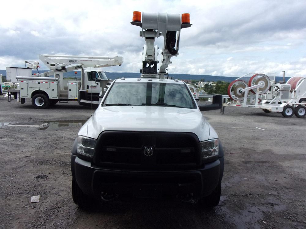 38 ft Telecom Bucket Truck Rental - Custom Truck One Source