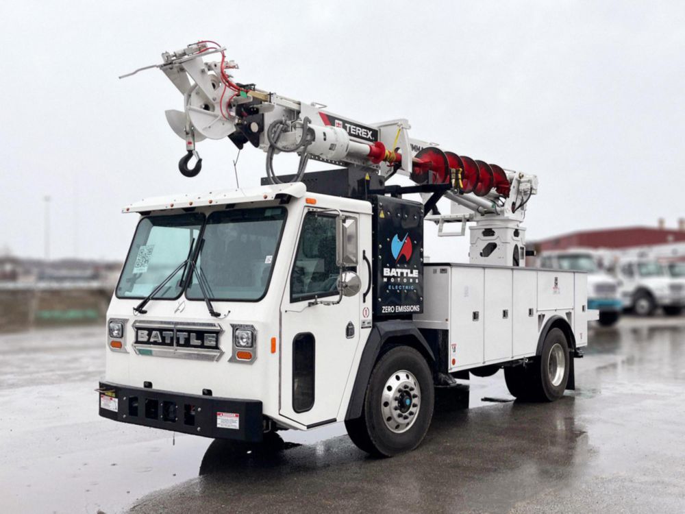 Terex Commander 4047 Digger Derrick on 2023 Battle Motors 4x2 LNT-44