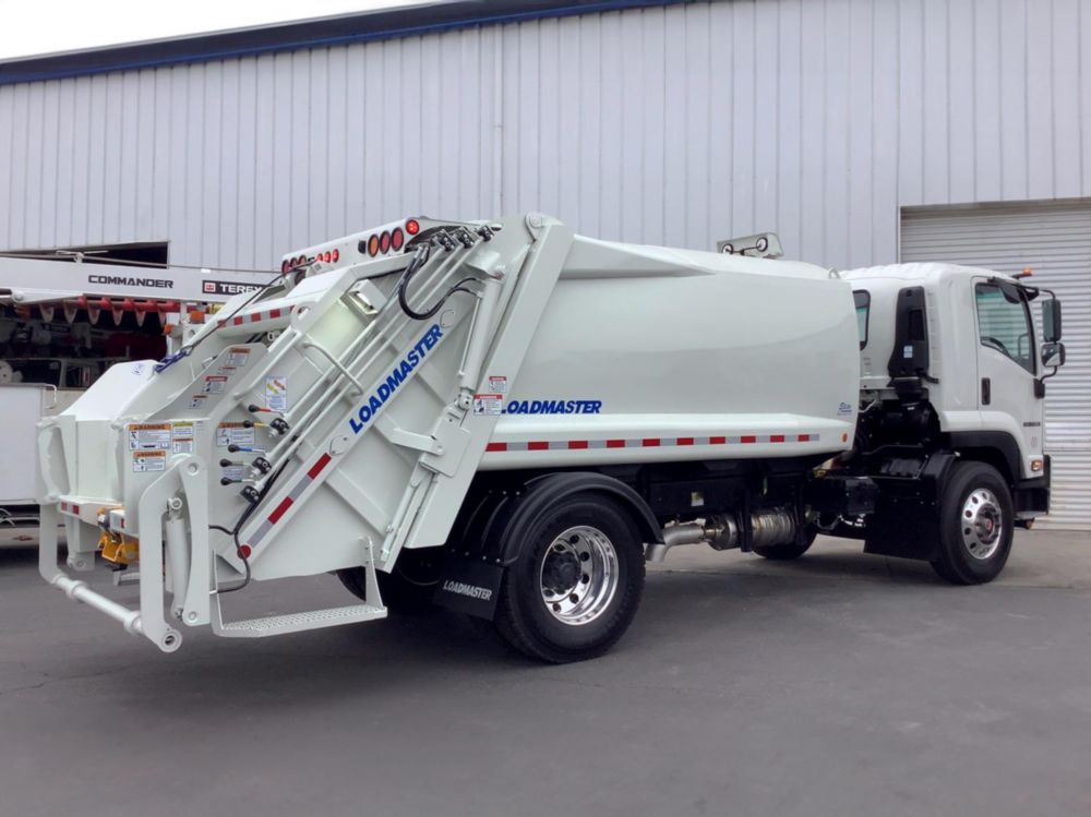 2023 Isuzu FVR 4x2 Loadmaster Elite 11 Yard Rear Loader Truck