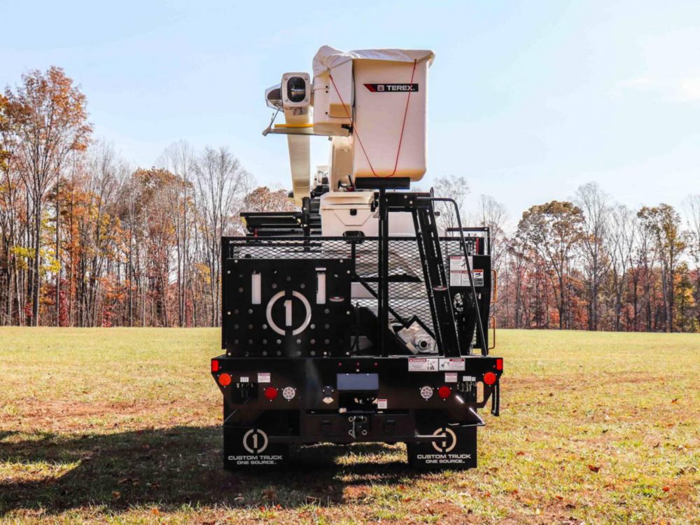 2027 Freightliner M2106 4x2 Terex Utilities XT PRO 60/70-ORA-F-PC ...