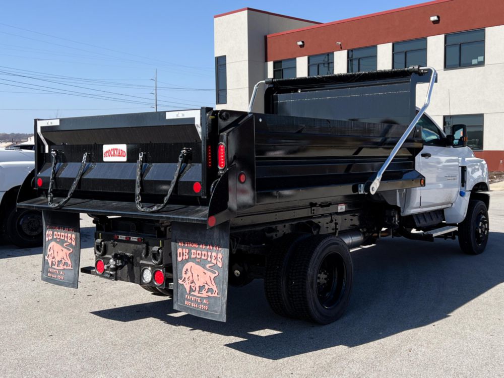 2022 Chevrolet 6500 4x2 11' Ox Bodies Dump Truck