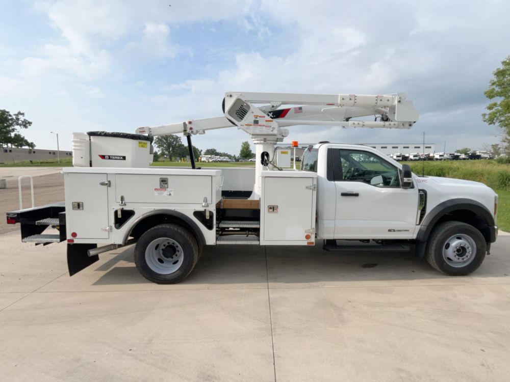 2025 Ford F600 4x4 Terex Utilities LT40 Bucket Truck