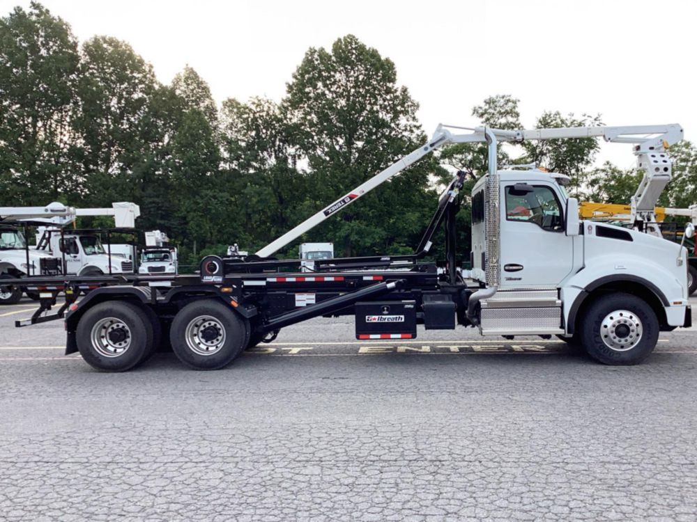 2025 Kenworth T880 6x4 Galbreath U75-OR-174 Roll-Off Truck