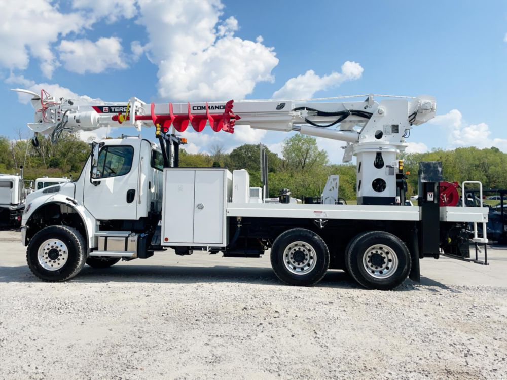Terex Utilities Commander 6060 Digger Derrick on 2025 Freightliner ...