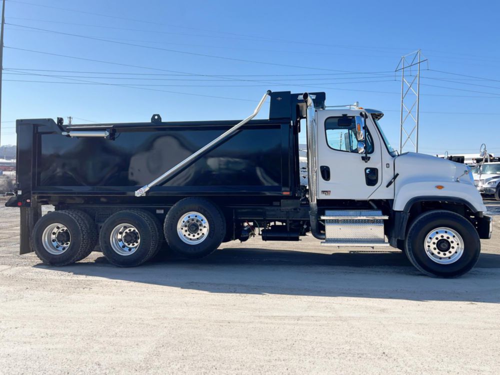 2025 Freightliner 114SD 8x4 17' 6" Load King Dump Truck
