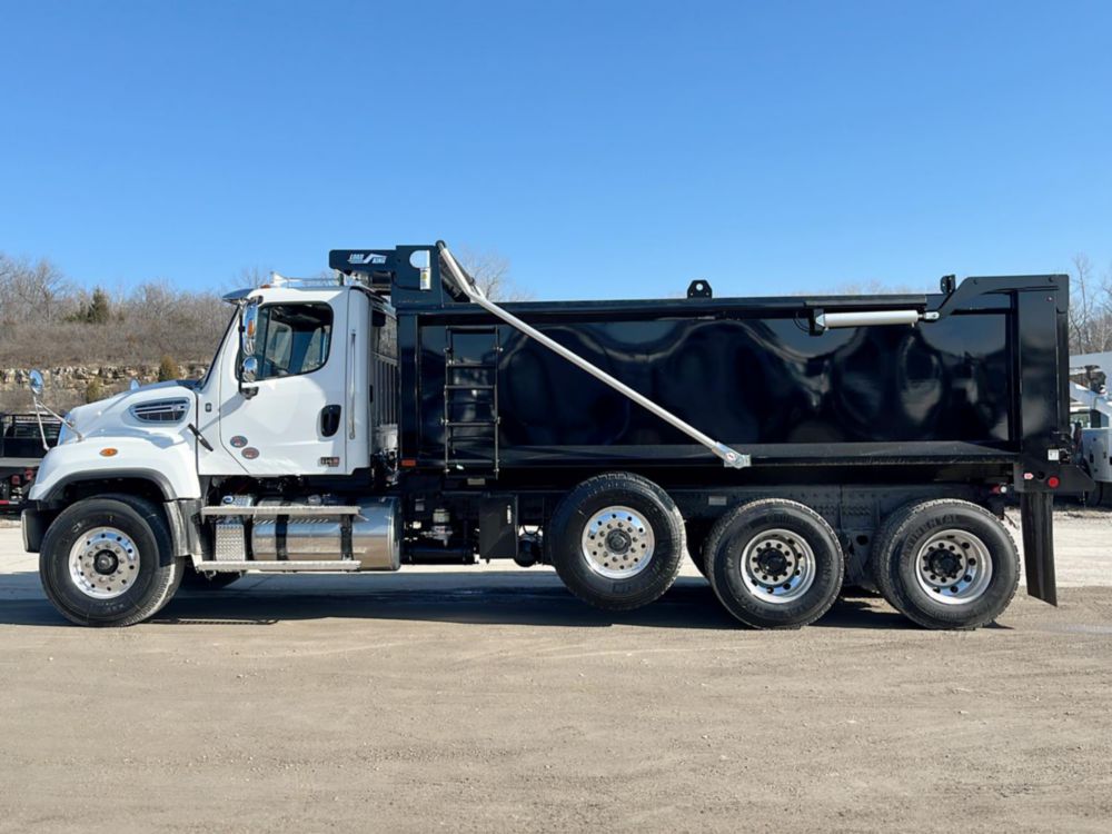 2025 Freightliner 114SD 8x4 17' 6" Load King Dump Truck