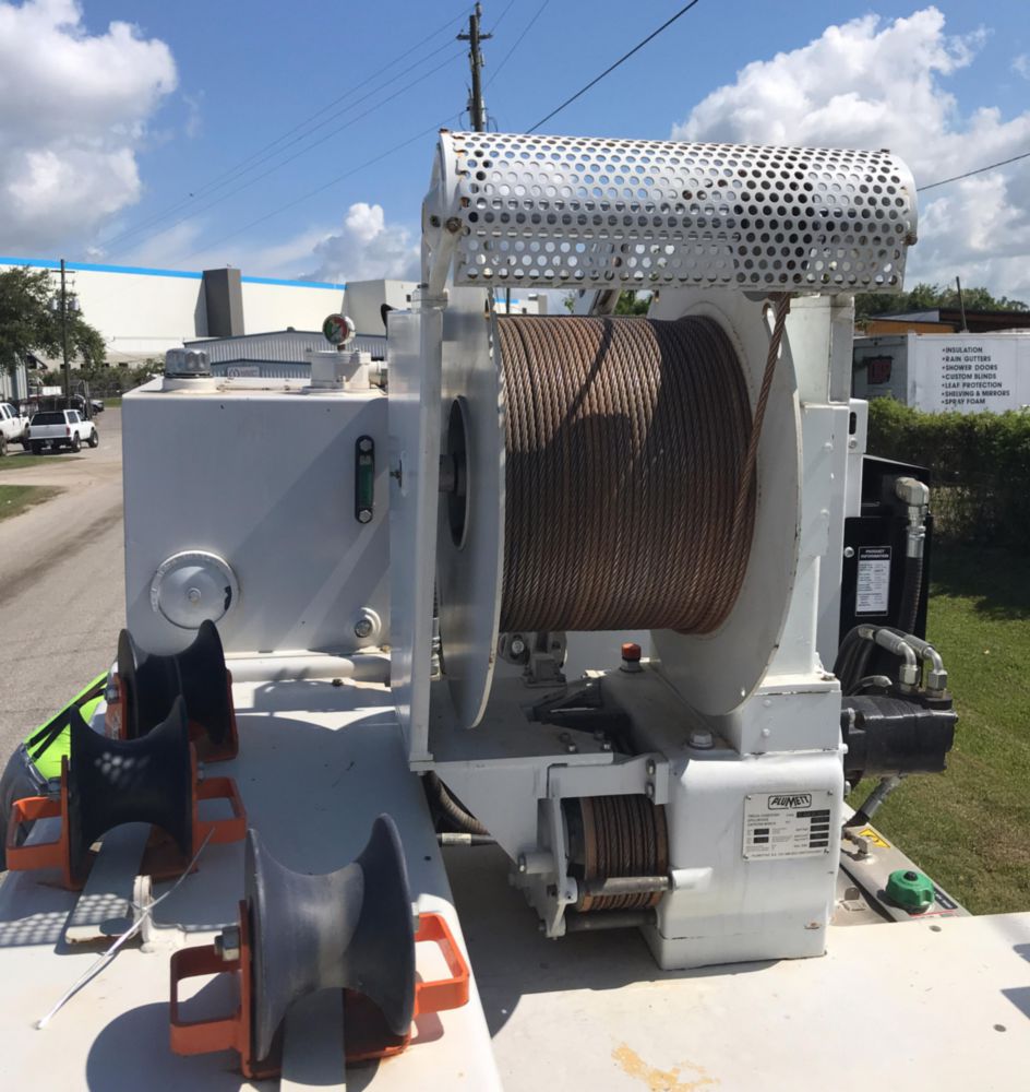 Underground Puller Rental - Custom Truck One Source