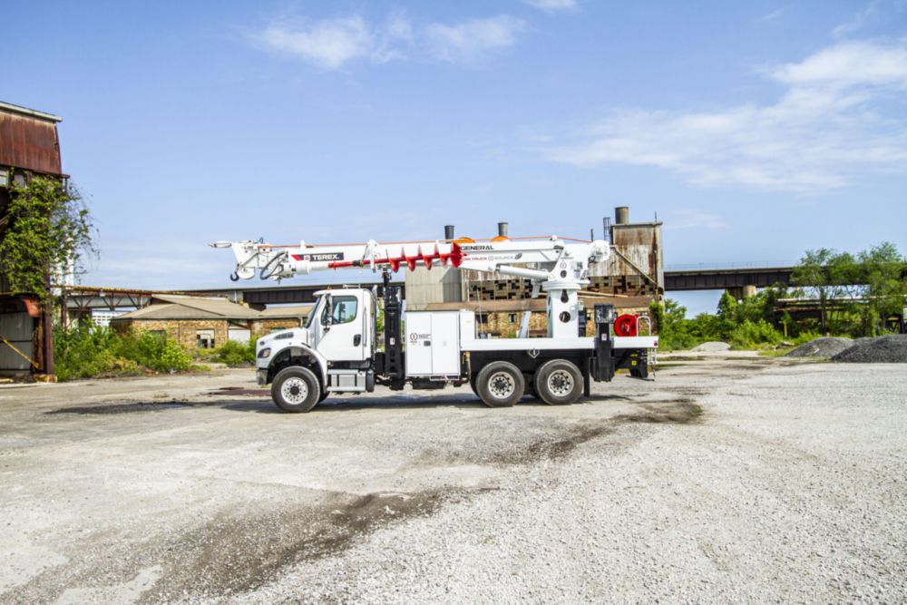 65.1 ft Digger Derrick Rental - Custom Truck One Source