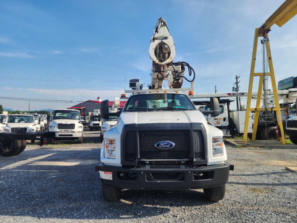 2019 Ford F-750 Diesel 4x2 Versalift TMD-2047T Digger Derrick Truck