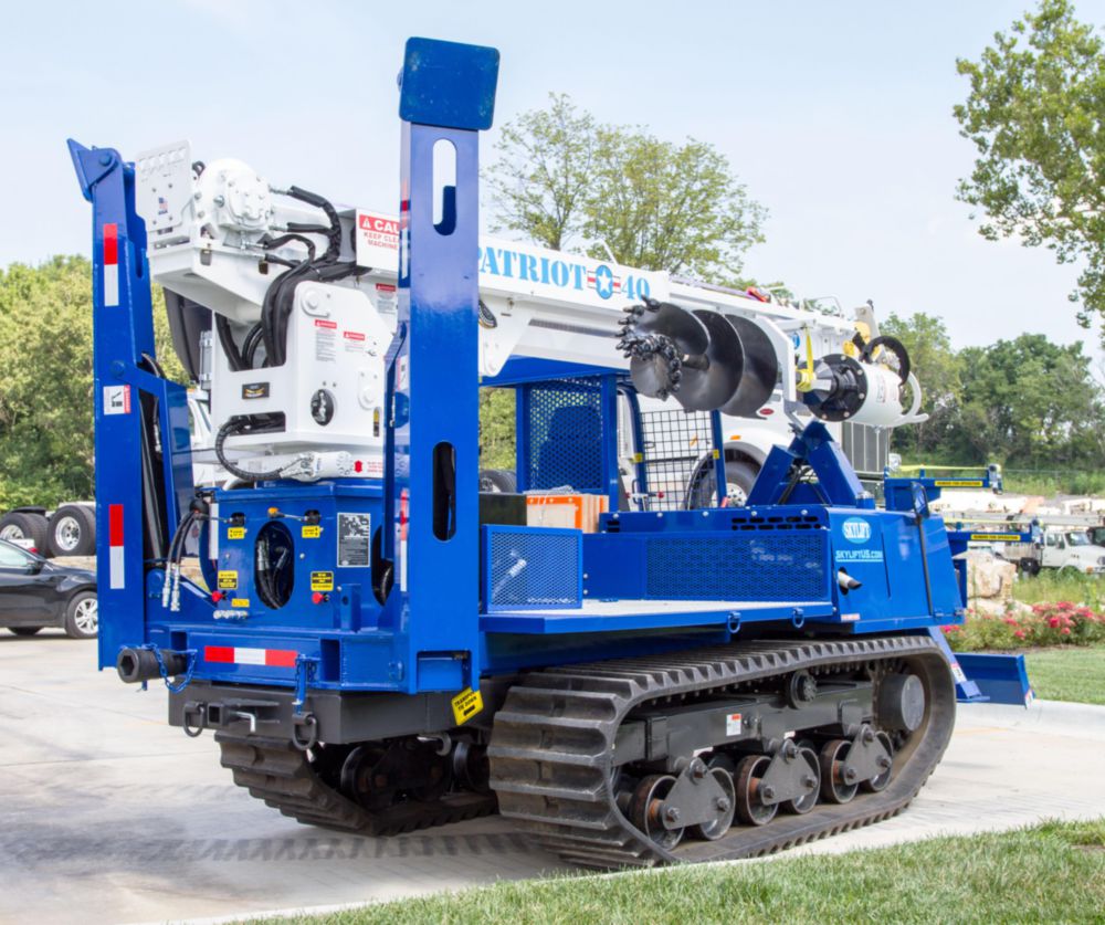 6,000 lbs Track Backyard Digger Derrick Rental - Custom Truck One Source