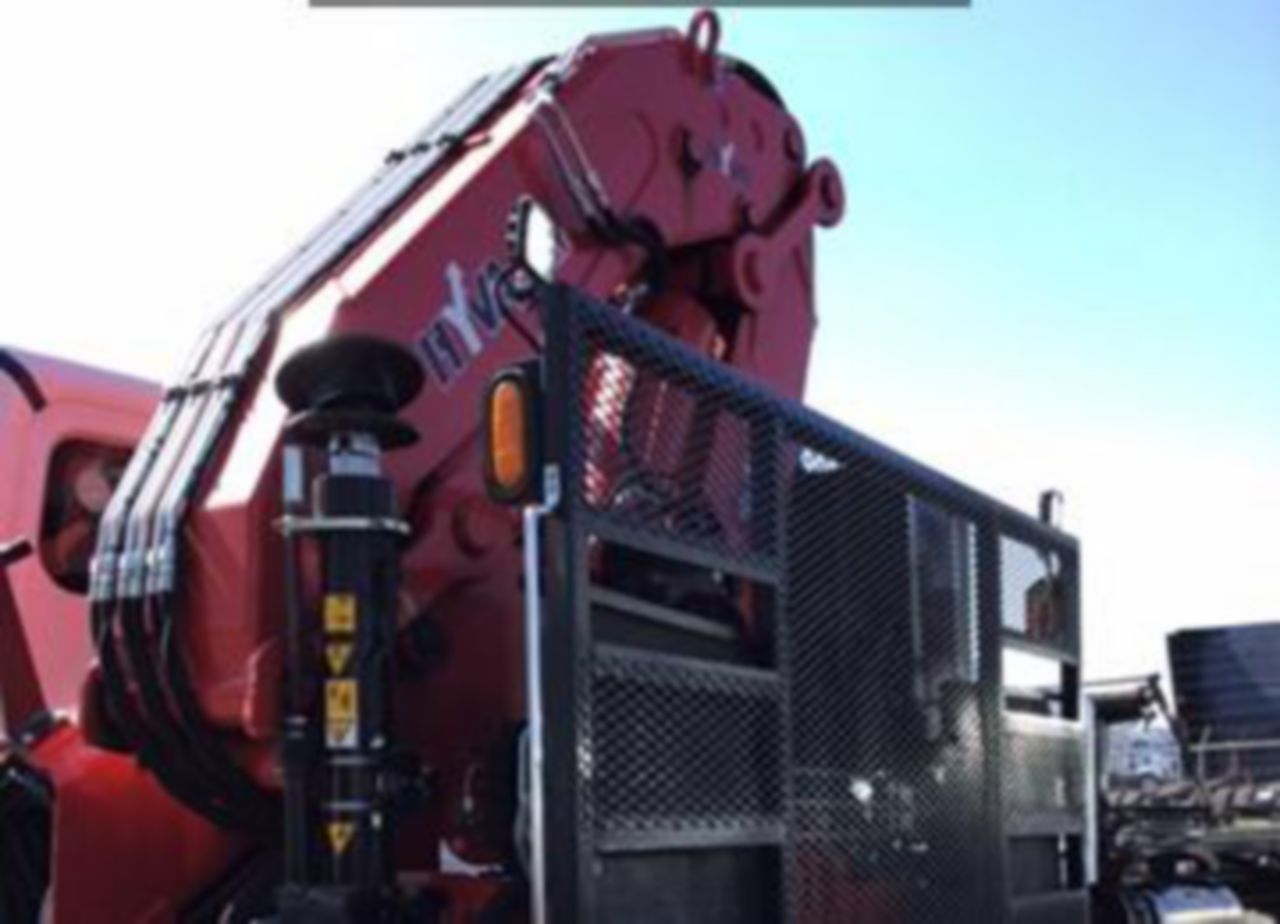 62,831 lbs Knuckle Boom Rental - Custom Truck One Source