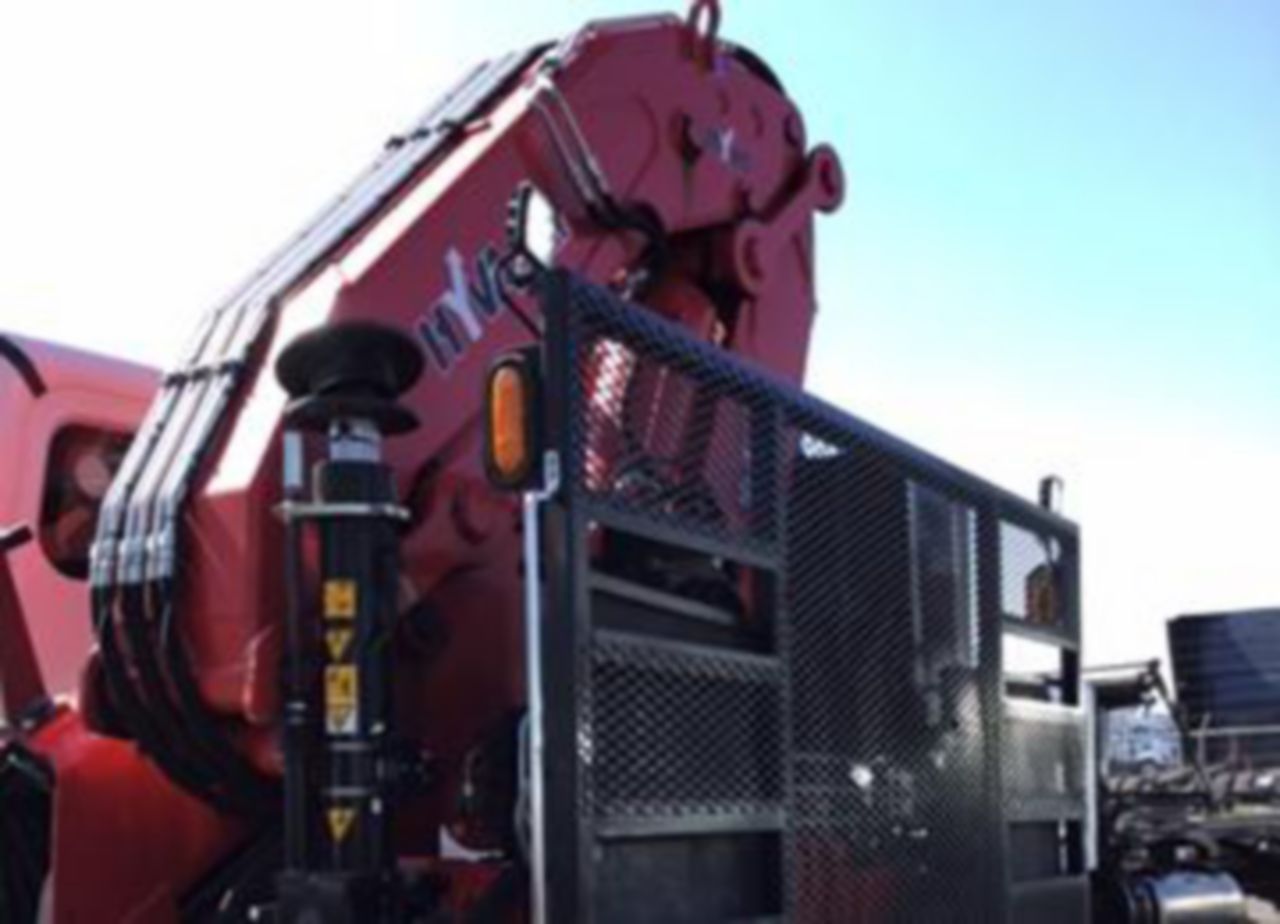 62,831 lbs Knuckle Boom Rental - Custom Truck One Source