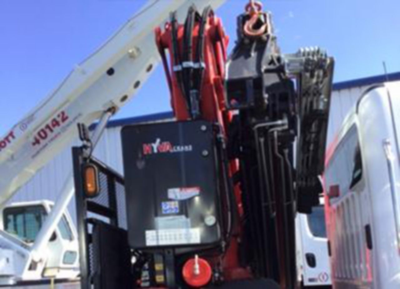 62,831 lbs Knuckle Boom Rental - Custom Truck One Source