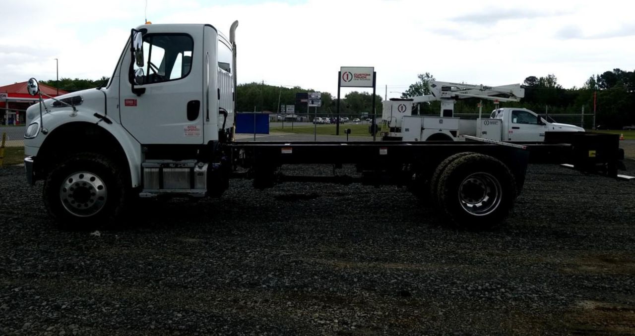 Single Axle Highway Tractor Rental - Custom Truck One Source