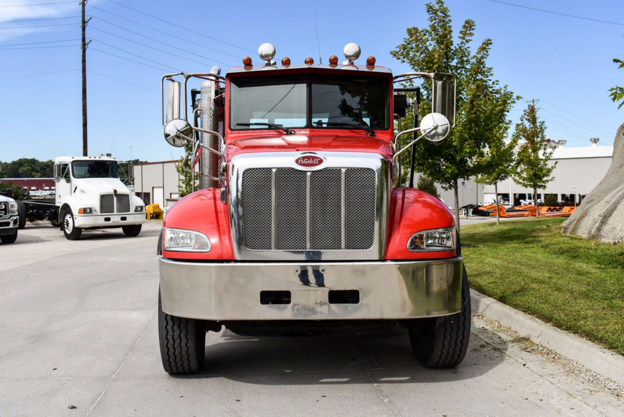 60,000 lbs Roll-Off Truck Rental - Custom Truck One Source