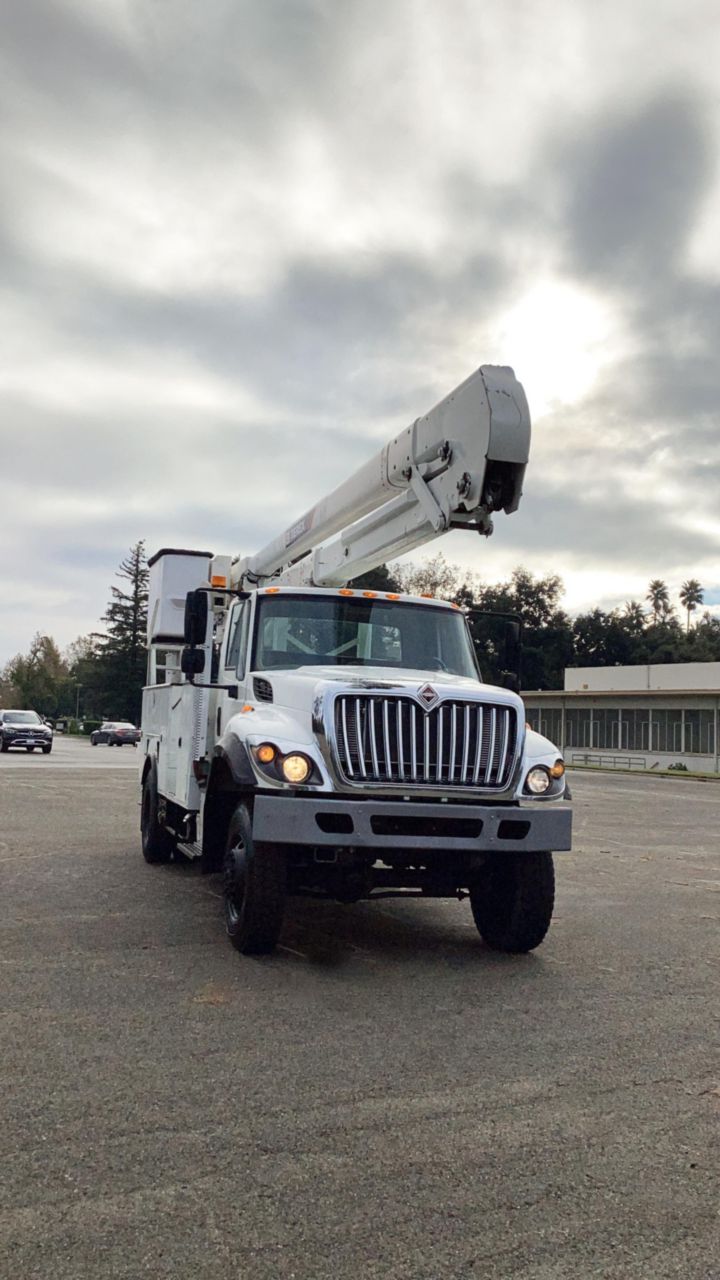 2016 International 7300 4x4 Terex 5TC-55 Bucket Truck
