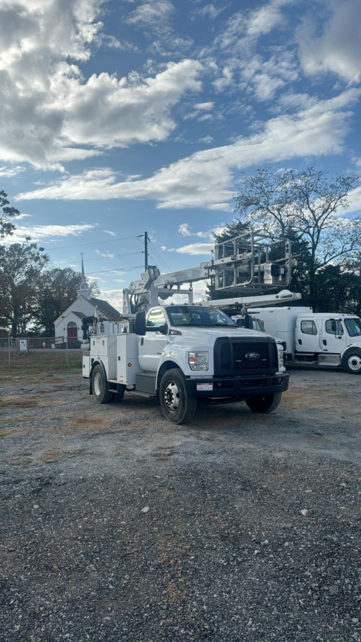 2019 Ford F-750 4x2 Versalift VTP-40-NE Cable Placer