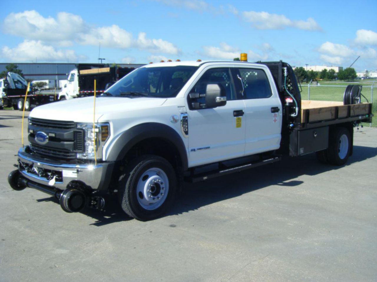 Medium-Duty Hi-Rail Flatbed Truck Rental - Custom Truck One Source