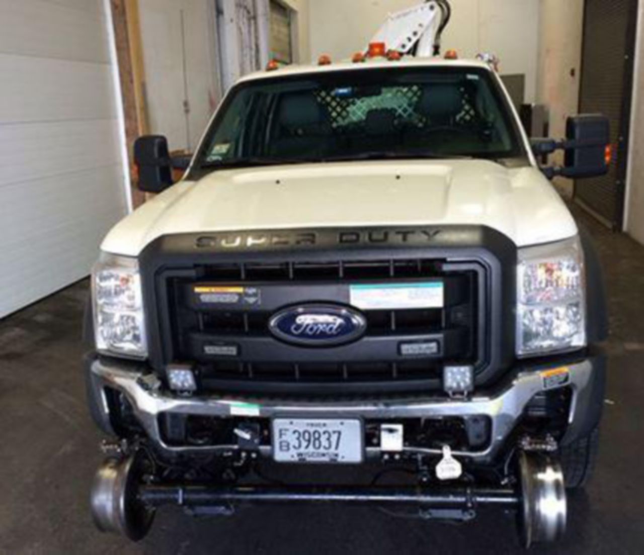 Hi-Rail Knuckle Booms