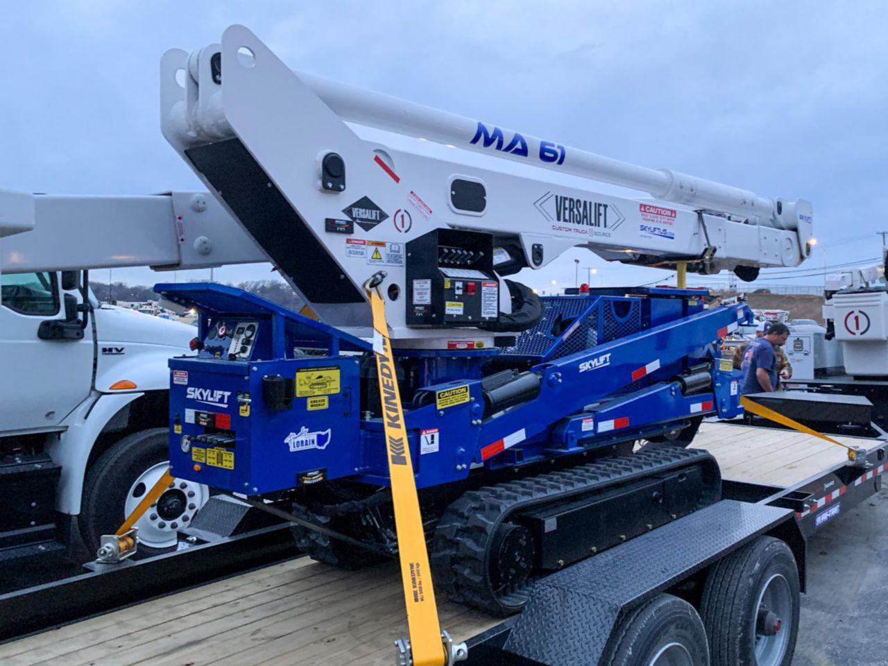 2022 Skylift Super 61 Versalift VST-6000-I04 Track Mini-Arborist