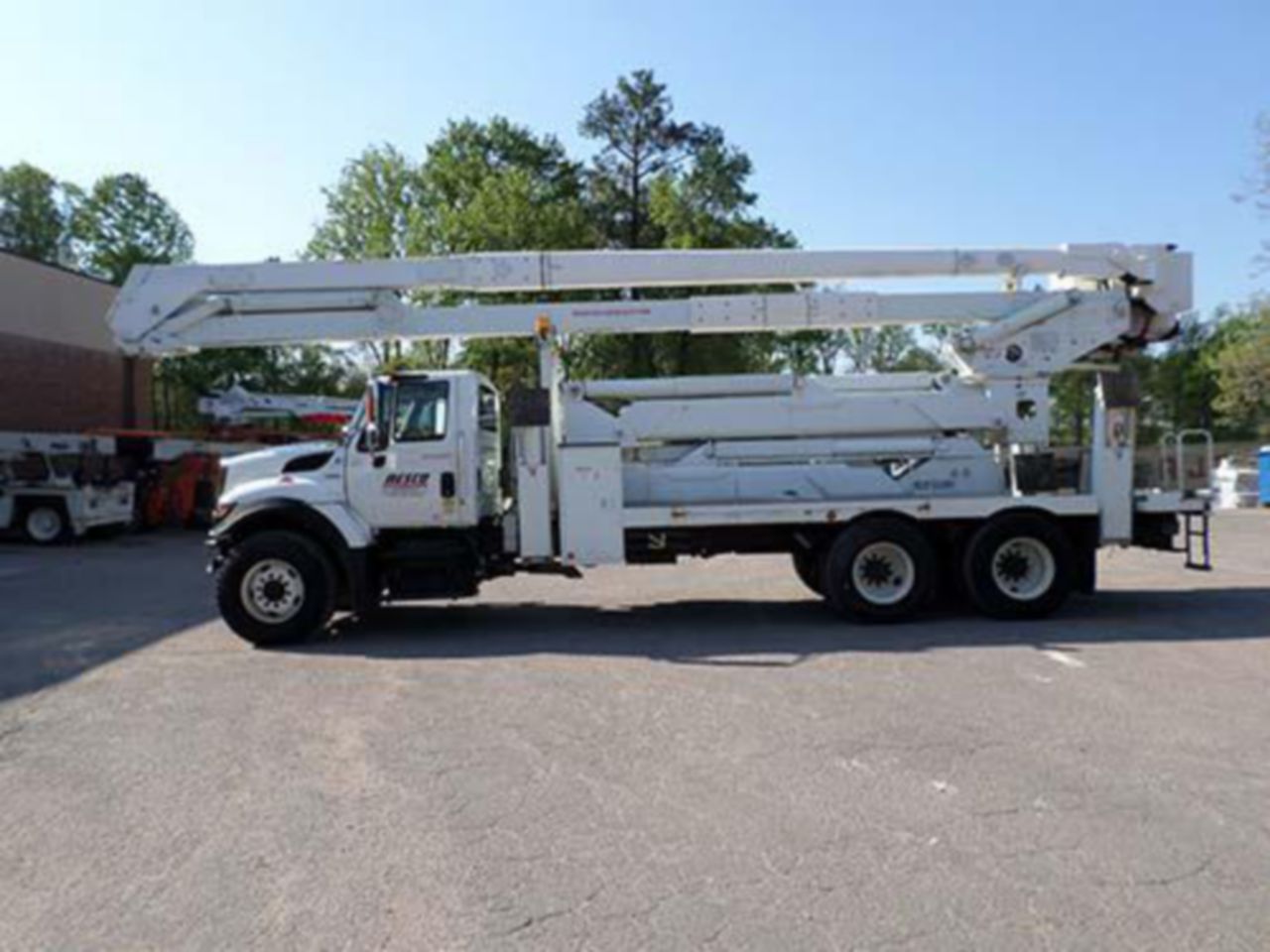 100 ft Transmission Bucket Truck Rental - Custom Truck One Source