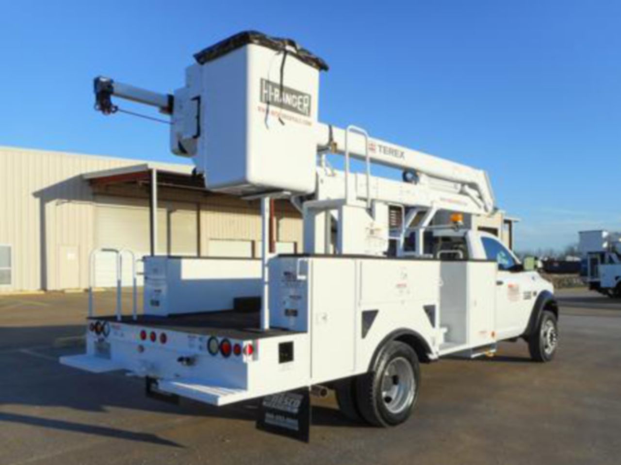 37 ft Distribution Bucket Truck Rental - Custom Truck One Source