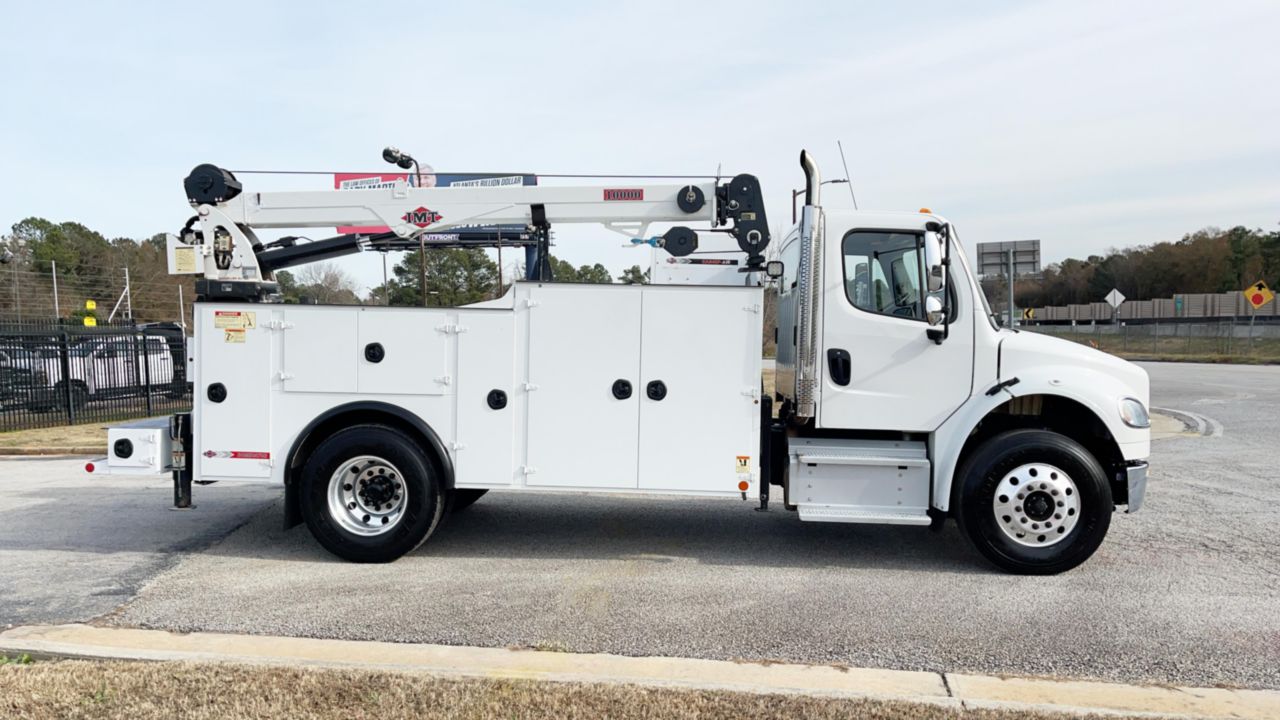 2020 Freightliner M2106 4x2 IMT DOM2S3 Service Truck With Crane