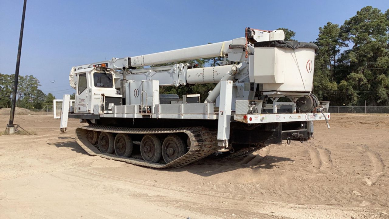 2013 PowerTraxx 18-H Terex TM125 Track Mount Bucket