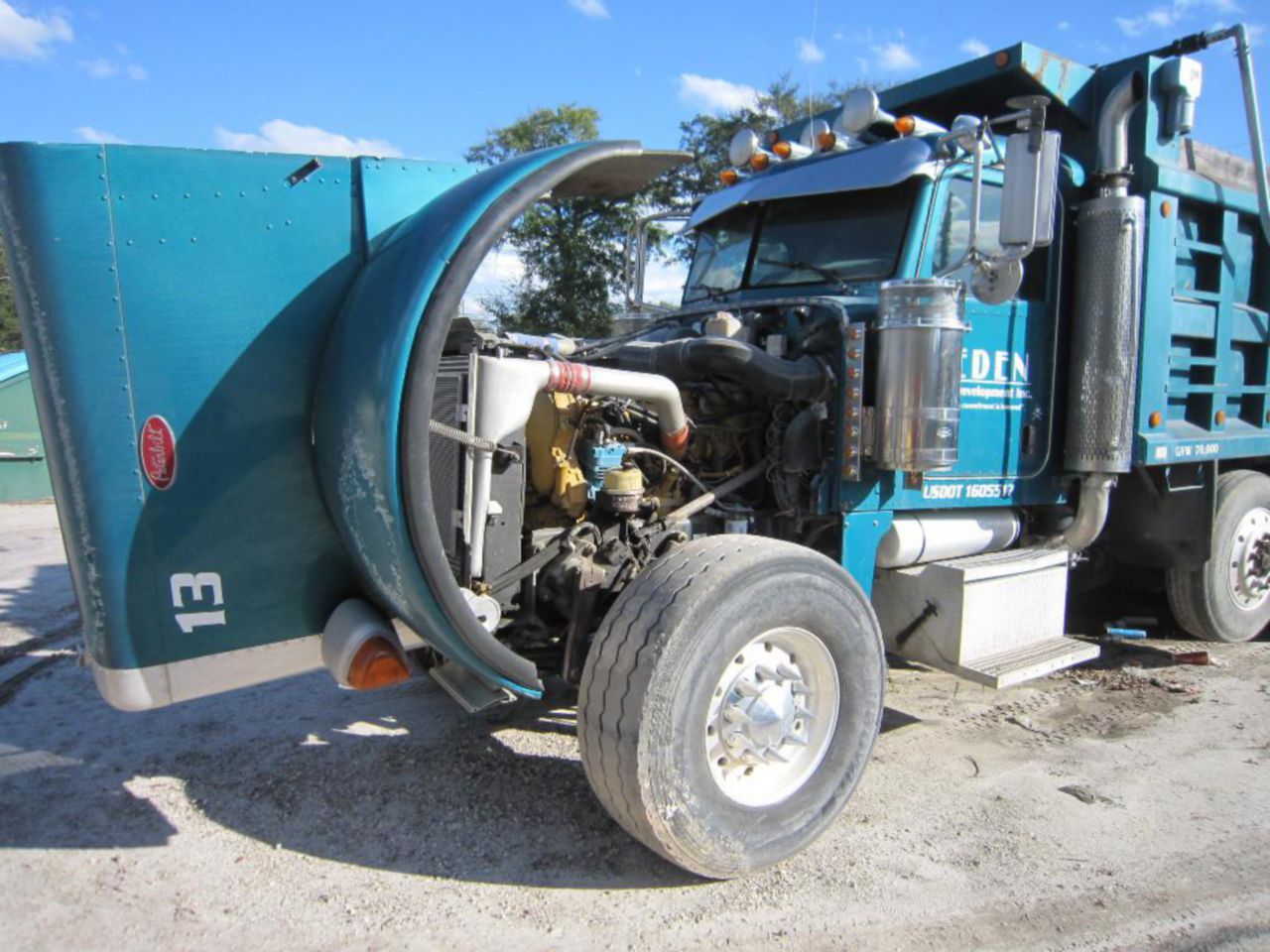 2006 Peterbilt 379 Dump Truck