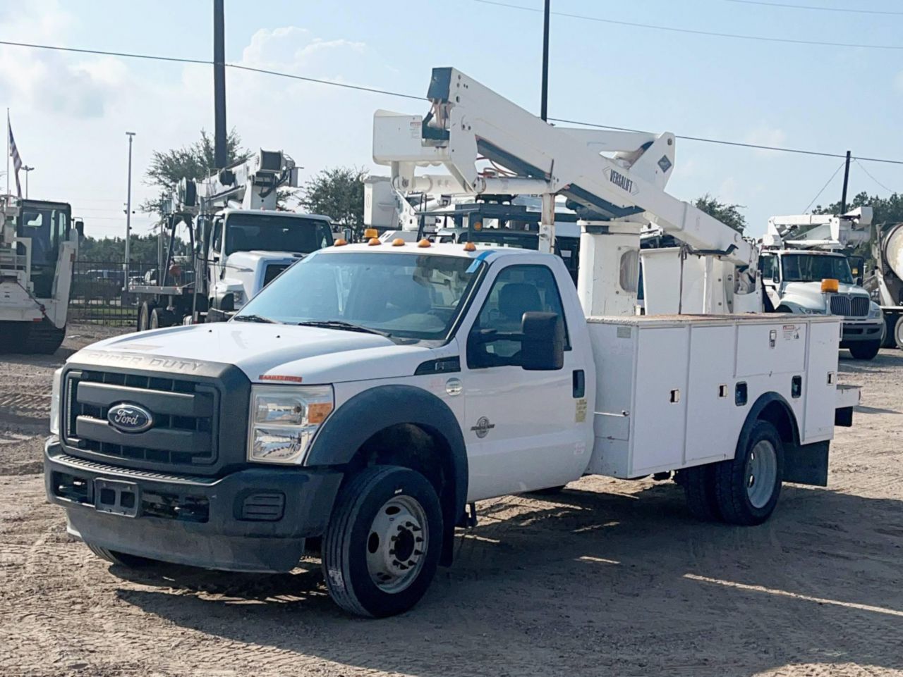 2015 Ford F-550 4x2 Versalift SST-40-EIH Bucket Truck