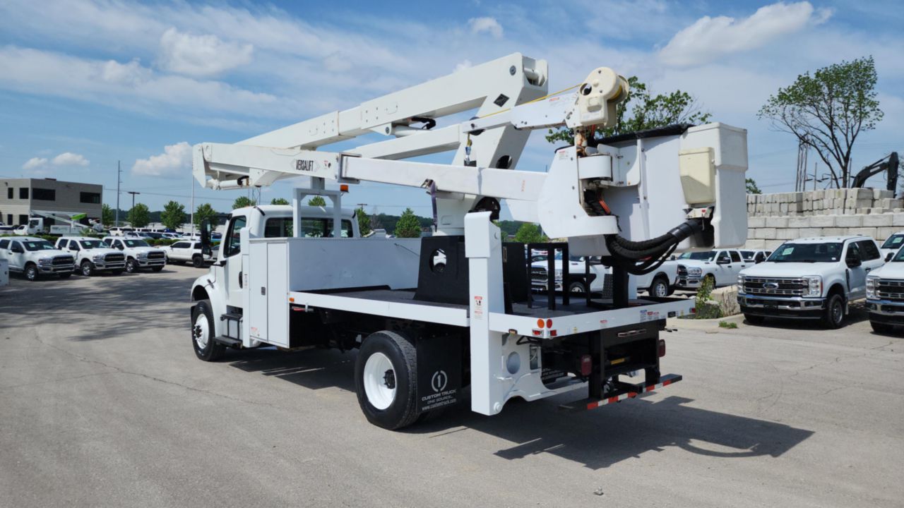 2016 Freightliner M2106 4x4 Versalift VST-7500-I Bucket Truck