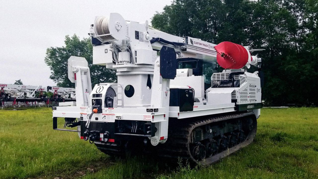 2023 Morooka MST2500VDL Terex Utilities C6060 Track Digger Derrick