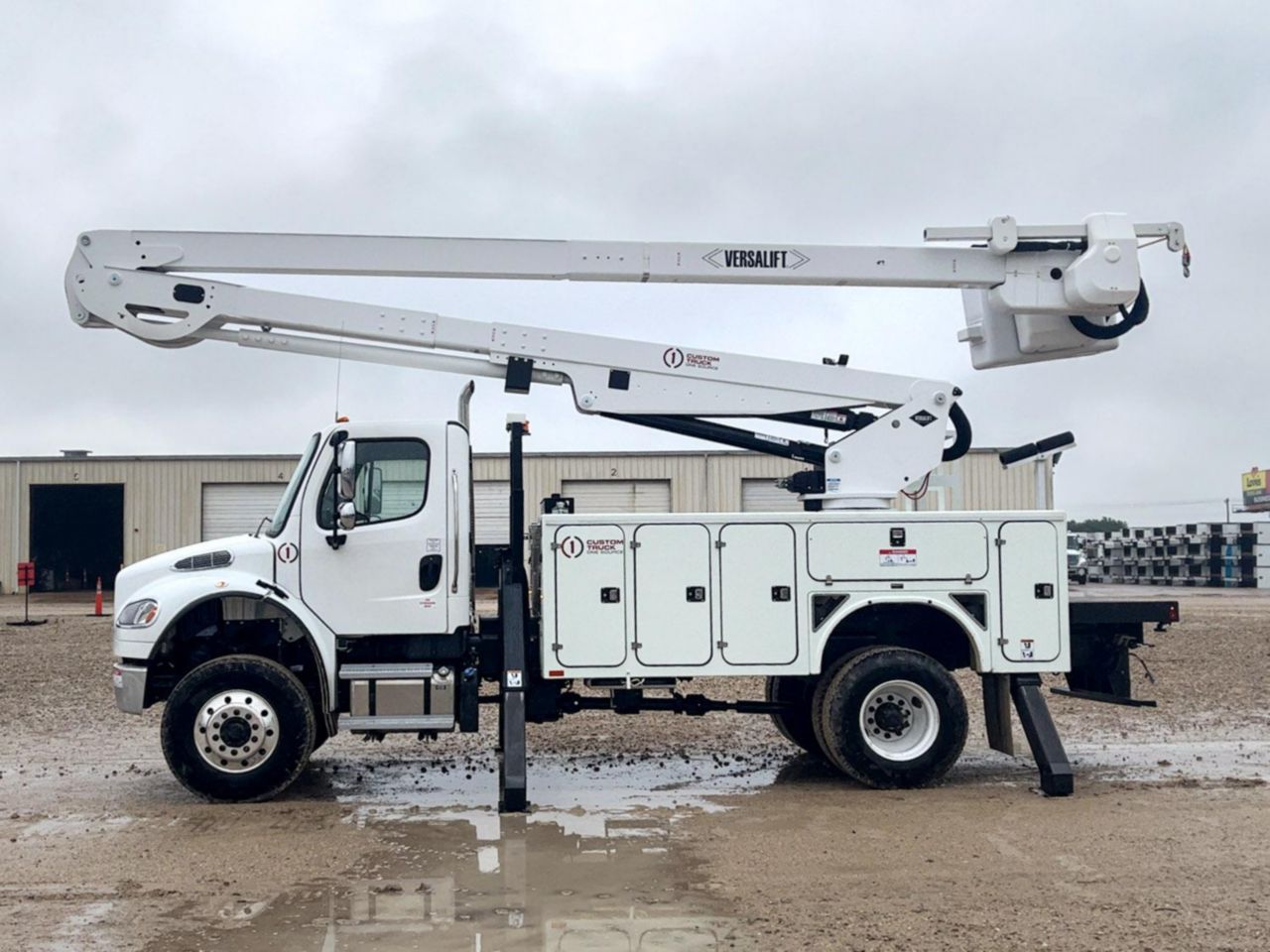 2024 Freightliner M2106 4x4 Versalift VN-555-MHI Bucket Truck