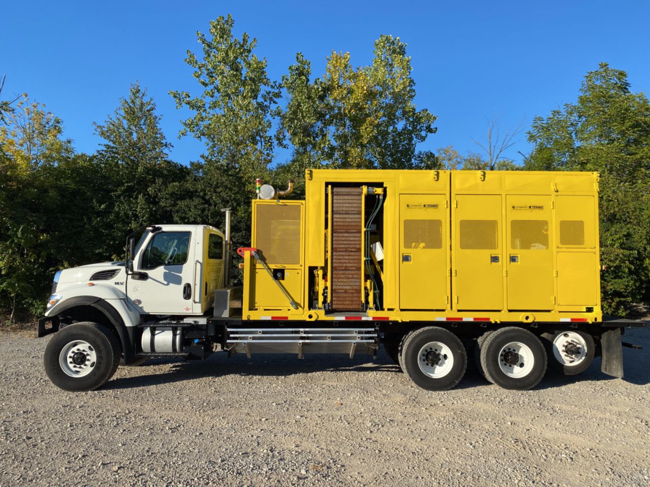 2020 IHC HV507 8x6 Condux Tesmec CLP500 Continuous Line Puller