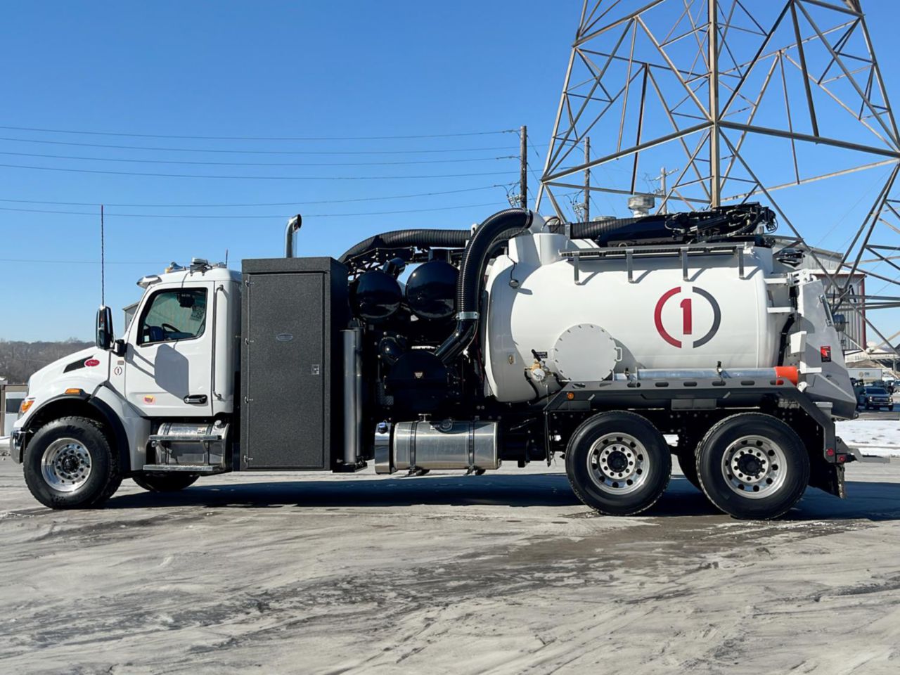 2025 Peterbilt 548 6x4 Tornado Global F2 ECOLITE Hydrovac Truck