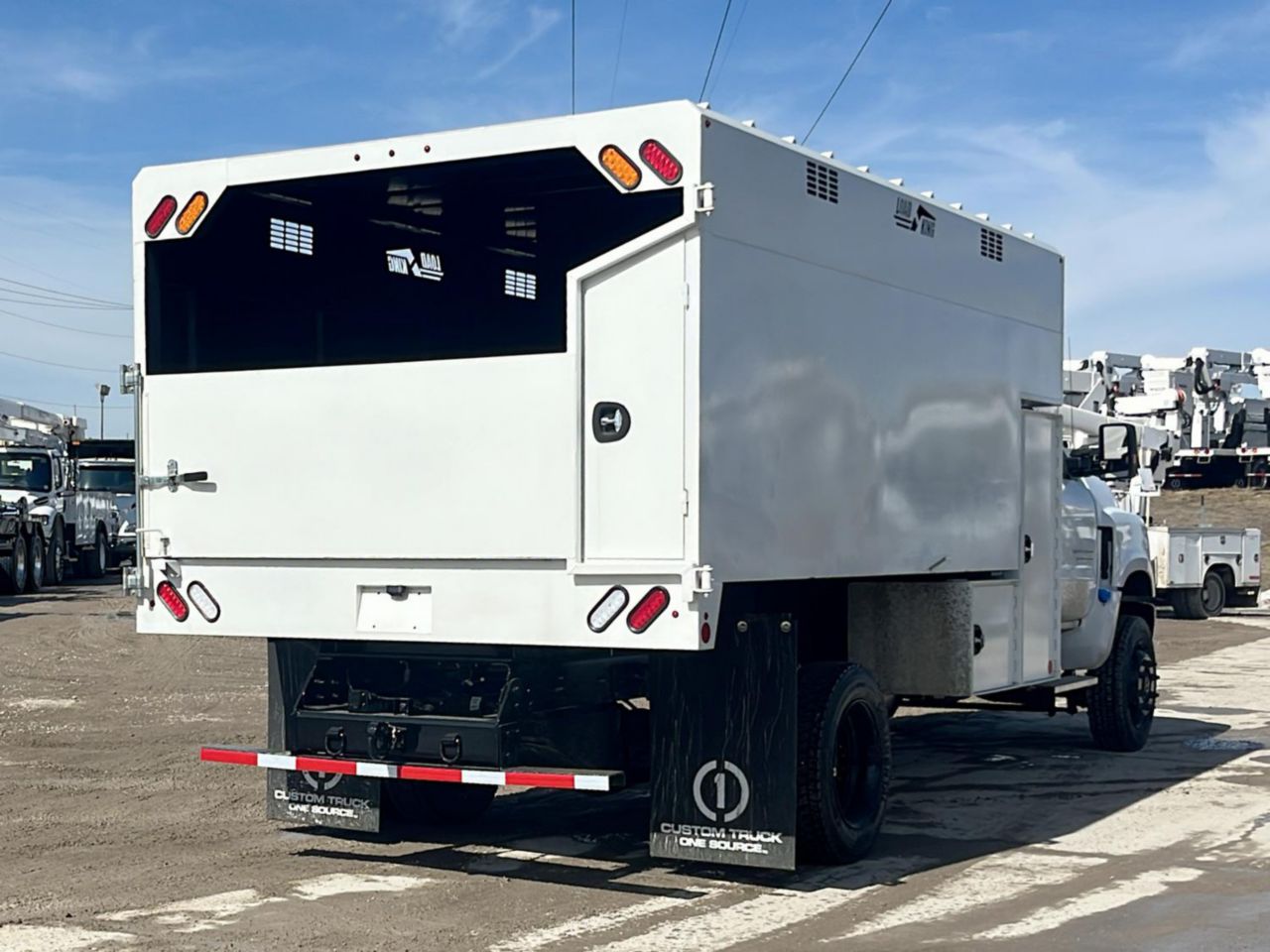 2023 Chevrolet 6500 4x4 Load King 14x60 Chip Truck