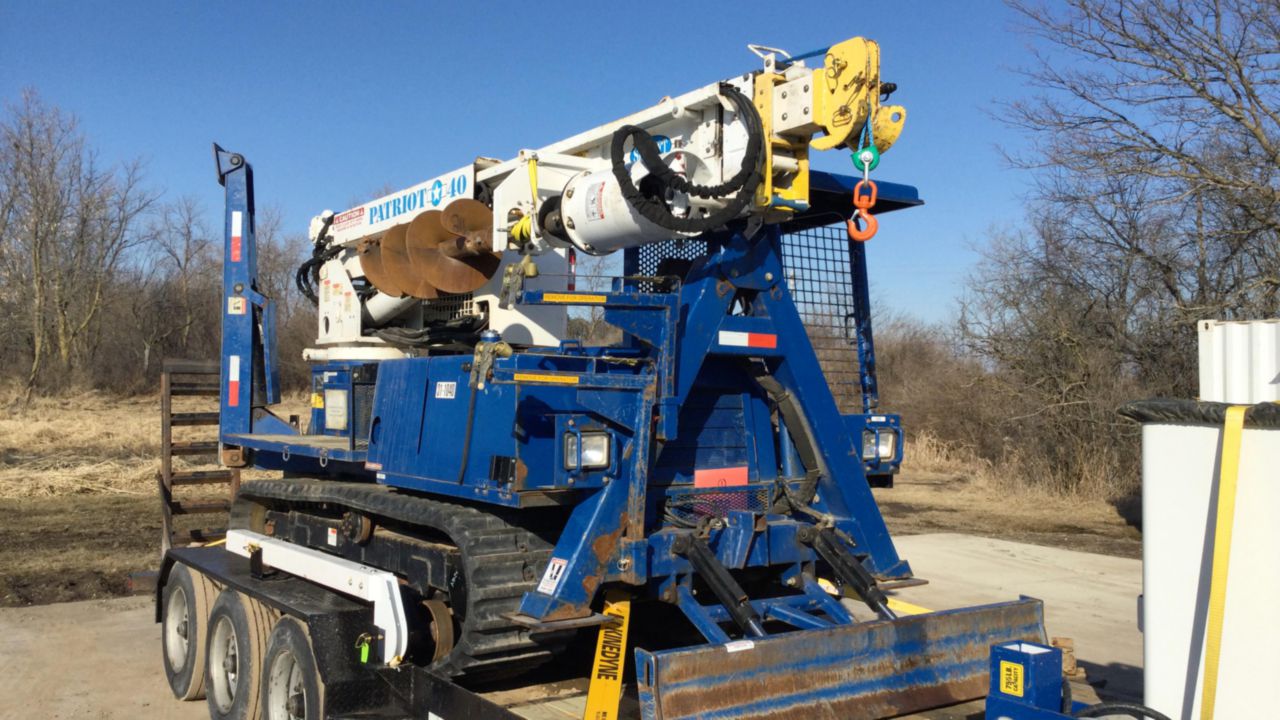 2016 Skylift Patriot 40 Morooka MST-600VD Backyard Derrick