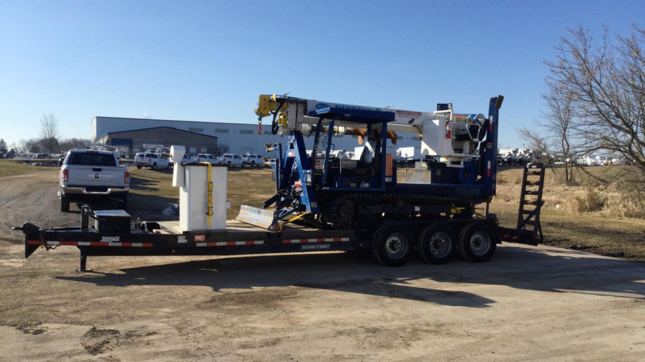 2016 Skylift Patriot 40 Morooka MST-600VD Backyard Derrick