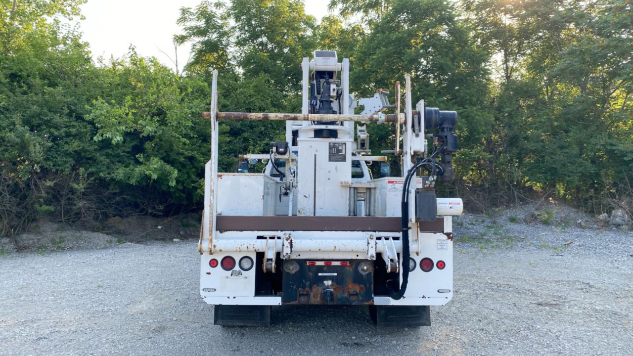 2019 Ford F-750 4x2 Versalift VTP-40-NE Cable Placer