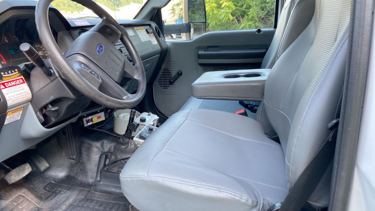 2019 Ford F-750 4x2 Versalift VTP-40-NE Cable Placer