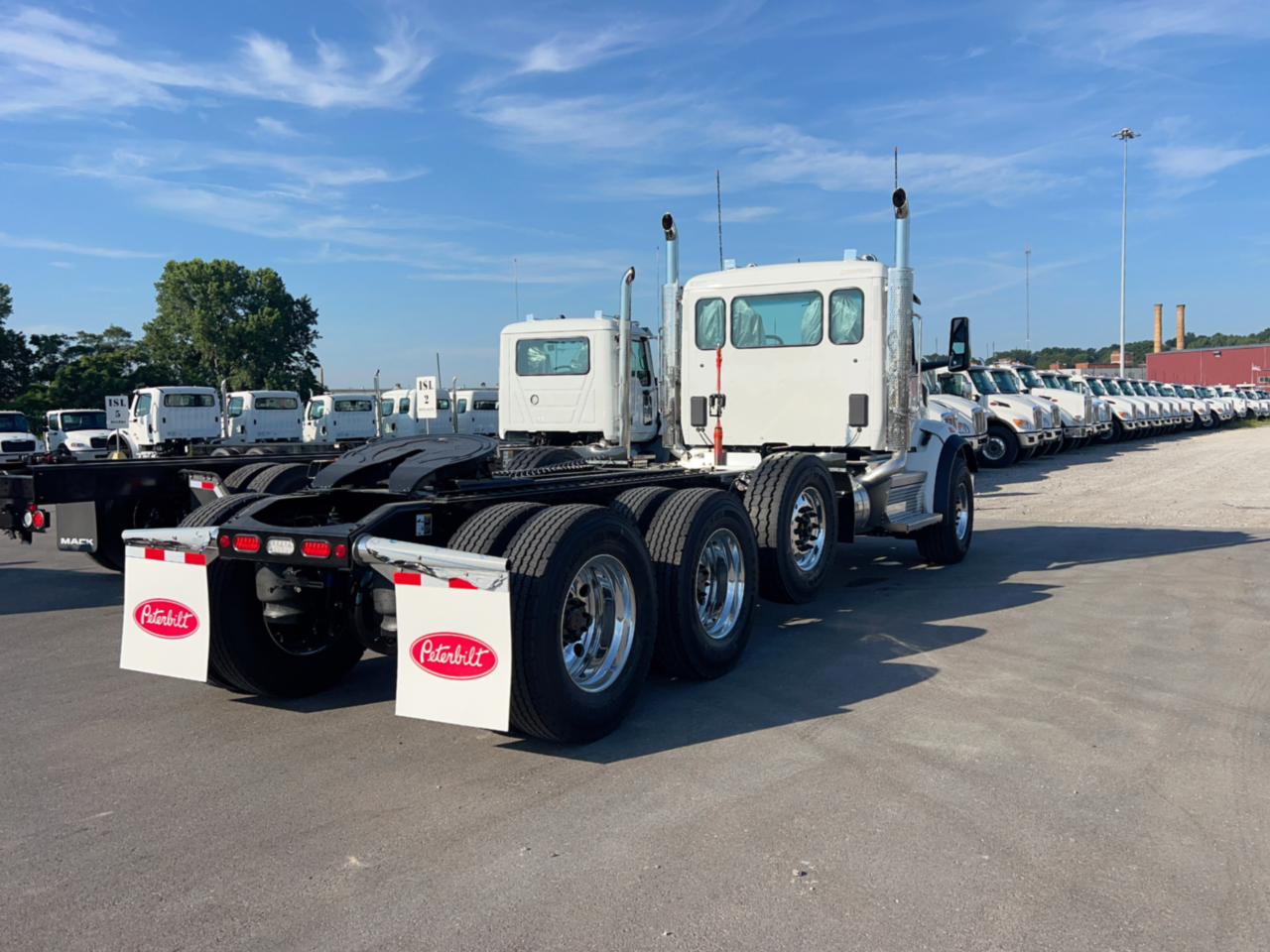 2026 Peterbilt 567 6x4 Road Tractor