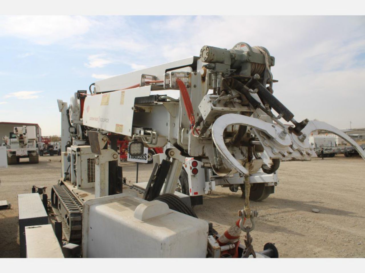 2017 SDP 55MLP Mini Tracked Digger Derrick & EZ Hauler 5500 Trailer