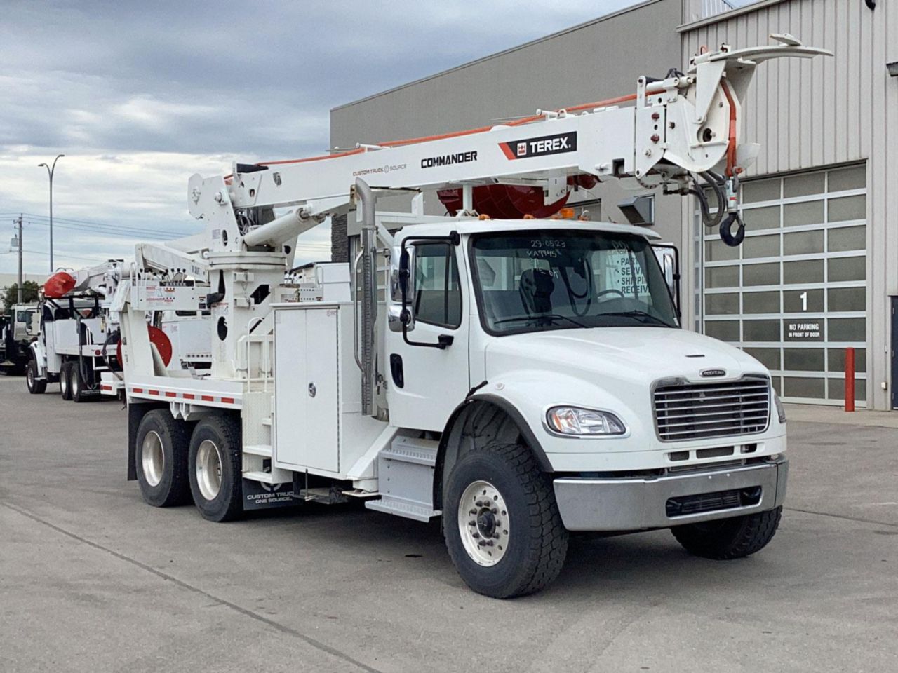 2024 Freightliner M2106 6x6 Terex Utilities C6060 Digger Derrick