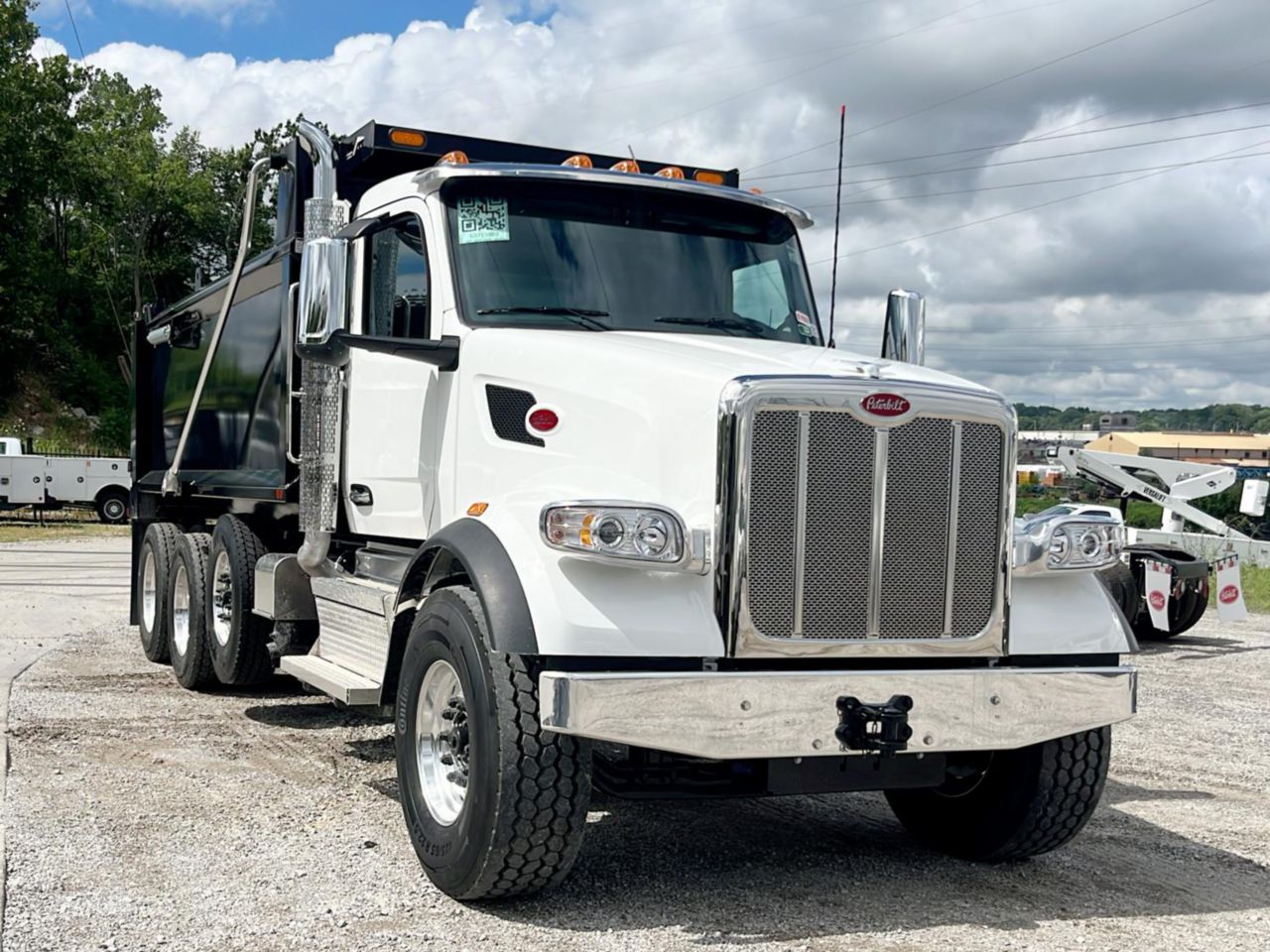 Tri-Axle Dump Truck Rental - Custom Truck One Source